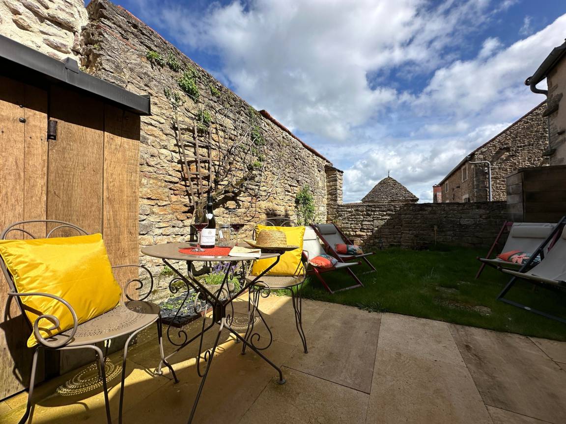 105 M² Landhaus ∙ 2 Schlafzimmer ∙ 4 Gäste - Châteauneuf