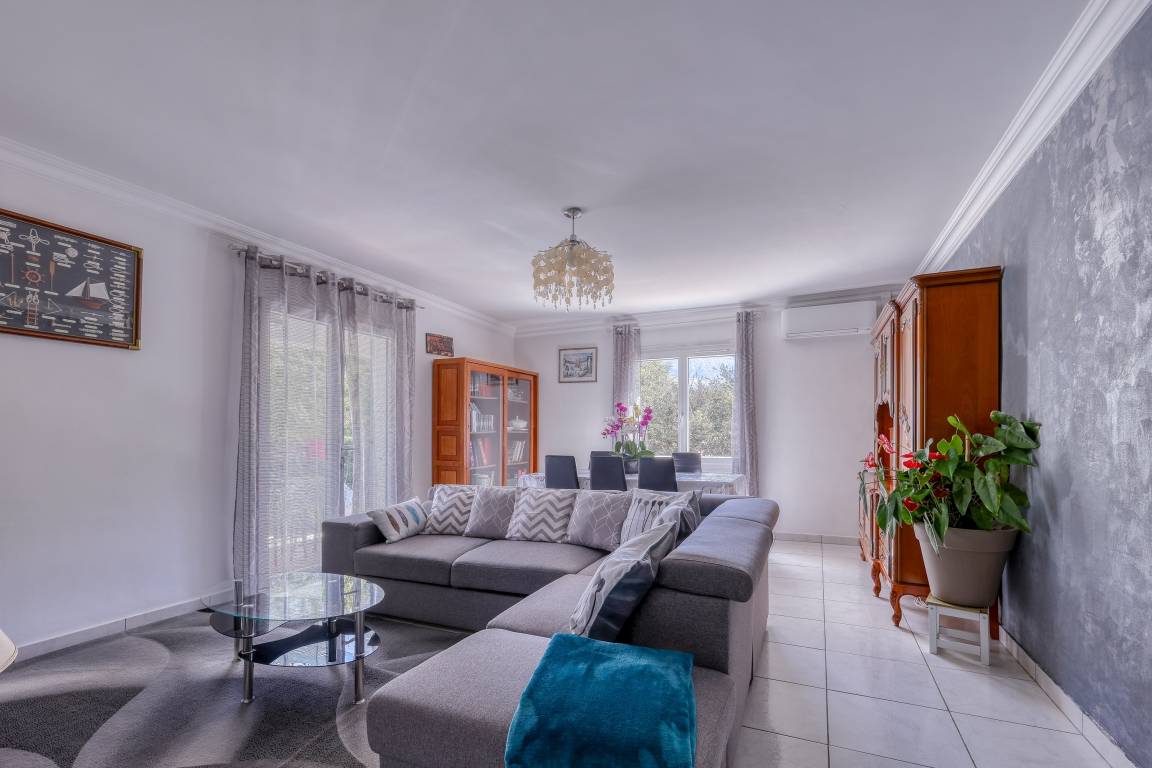 120 M² Appartement ∙ 3 Chambres ∙ 6 Personnes - Saint-Zacharie