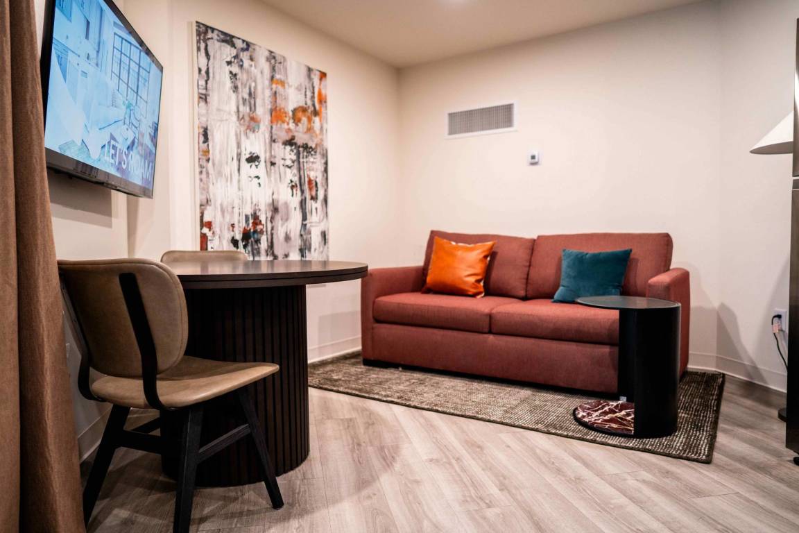 Apartment ∙ 2 Bedrooms ∙ 8 Guests - Saint Paul, MN