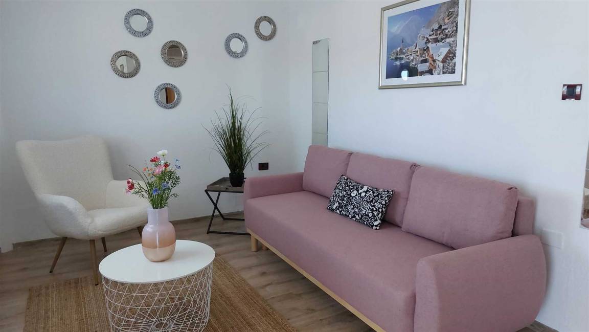 40 M² Huoneisto ∙ 1 Makuuhuone ∙ 4 Vierasta - Rovinj