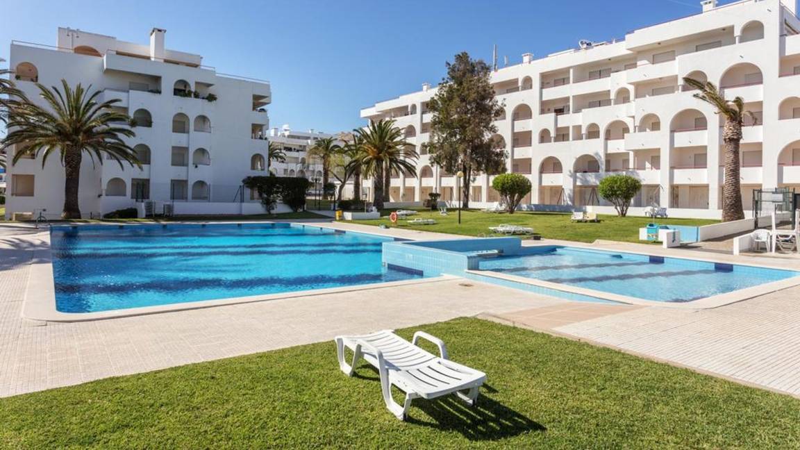 60 M² Apartamento ∙ 1 Quarto ∙ 4 Hóspedes - Porches