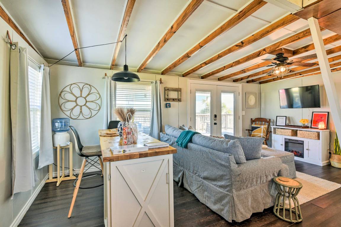 55 M² Cottage ∙ 2 Bedrooms ∙ 4 Guests - Freeport, TX