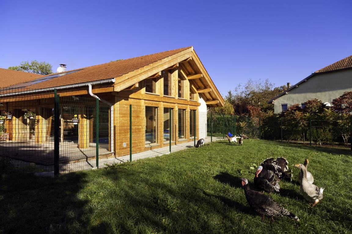 220 M² Gîte ∙ 3 Chambres ∙ 6 Personnes - Ornans