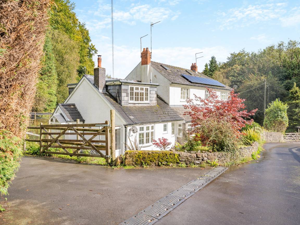 Cottage ∙ 2 Bedrooms ∙ 4 Guests - Vale of Glamorgan