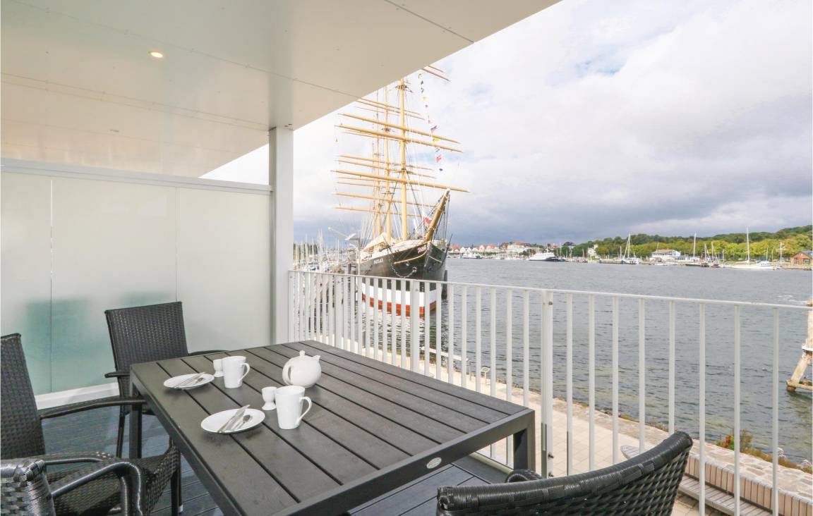 56 M² Apartment ∙ 1 Bedroom ∙ 2 Guests - Lübeck