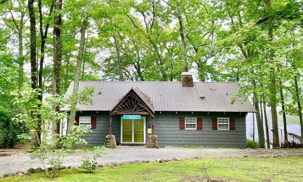 135 M² House ∙ 2 Bedrooms ∙ 6 Guests - Splash Pad, Pell City