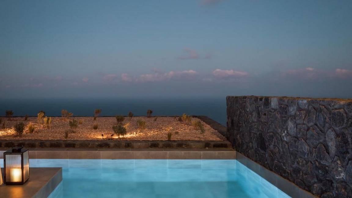 170 M² Villa ∙ 1 Chambre ∙ 6 Personnes - Santorin