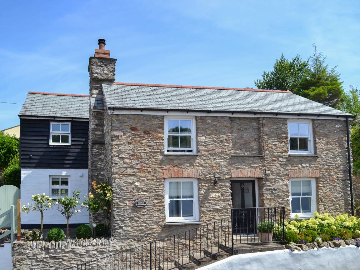 Cottage ∙ 4 Bedrooms ∙ 6 Guests - Combe Martin Bay