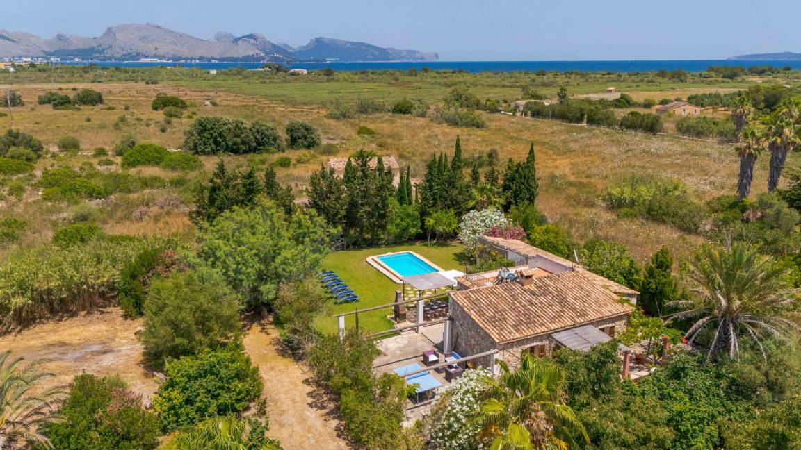 140 M² Villa ∙ 3 Bedrooms ∙ 6 Guests - Alcúdia