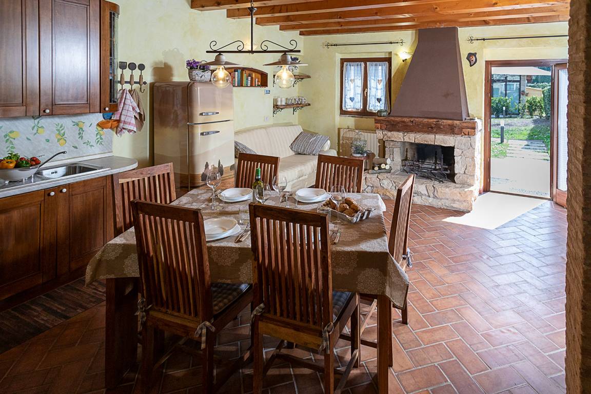 80 M² Casa ∙ 2 Habitaciones ∙ 6 Huéspedes - Lazise, Italia