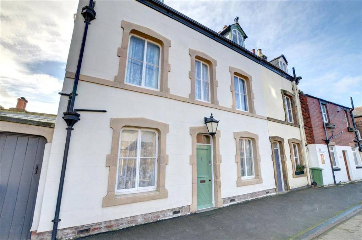 Cottage ∙ 3 Bedrooms ∙ 5 Guests - Robin Hood's Bay