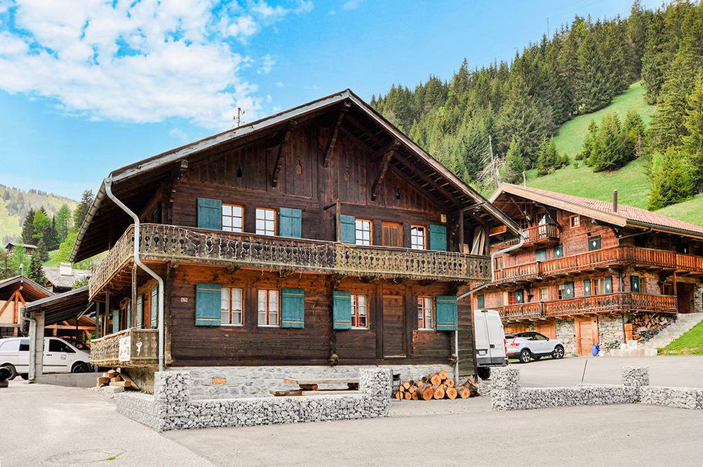 140 M² Ferienhaus ∙ 4 Schlafzimmer ∙ 8 Gäste - Aigle