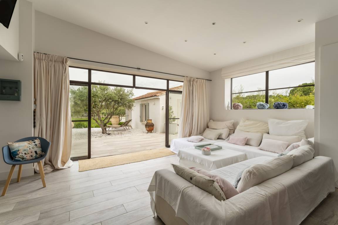 116 M² Maison De Vacances ∙ 2 Chambres ∙ 4 Personnes - Bédoin