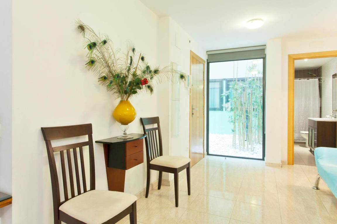 73 M² Apartamento ∙ 1 Habitación ∙ 2 Huéspedes - Gavà
