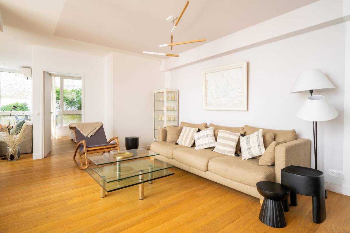 144 M² Appartement ∙ 4 Chambres ∙ 8 Personnes - Antony