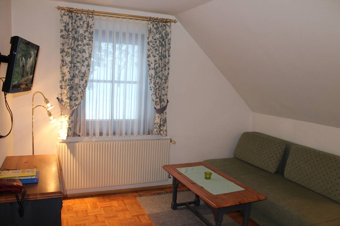 45 M² Ferienwohnung ∙ 2 Schlafzimmer ∙ 4 Gäste - Bad Kleinkirchheim