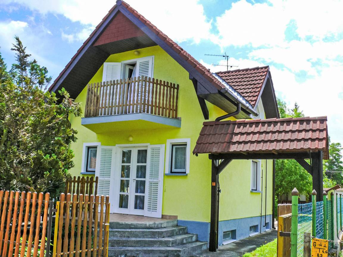 80 M² Ferienhaus ∙ 2 Schlafzimmer ∙ 5 Gäste - Balatonfenyves