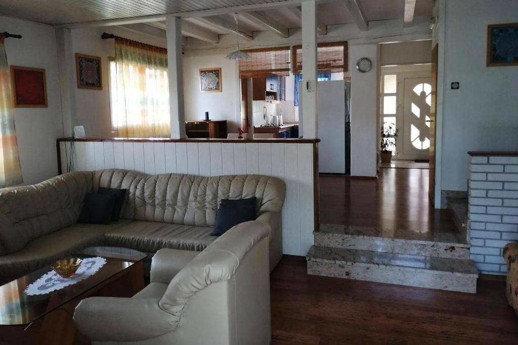 75 M² Appartamento Vacanza ∙ 2 Camere Da Letto ∙ 5 Ospiti - Ogulin