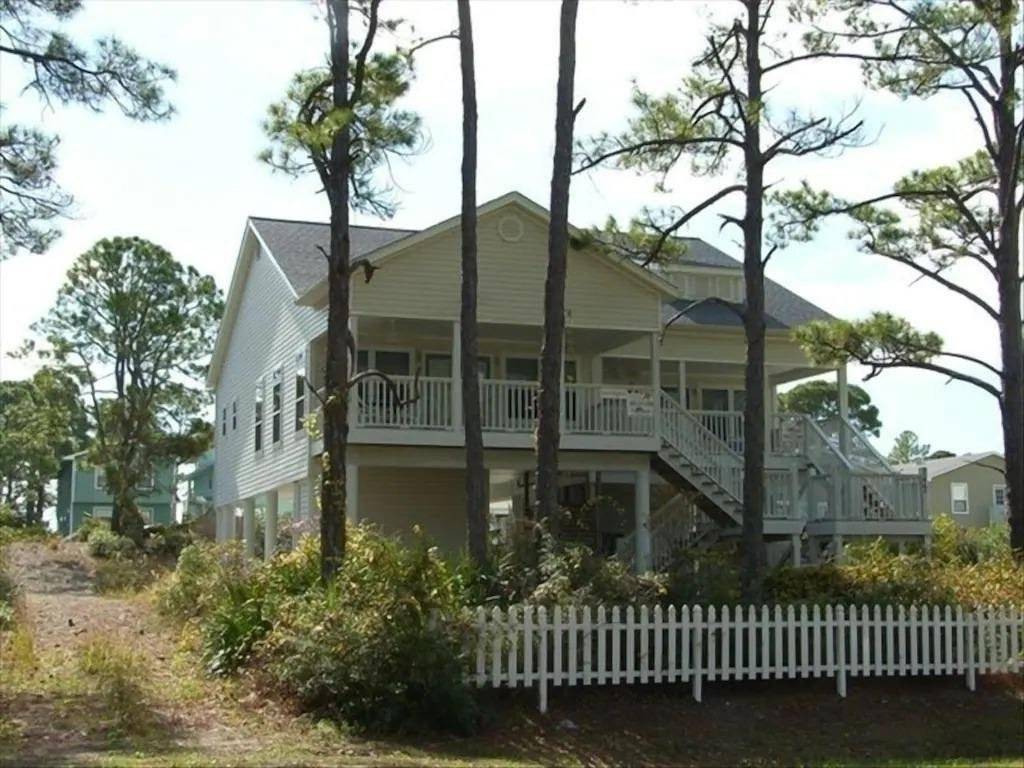 111 M² Talo ∙ 3 Makuuhuonetta ∙ 6 Vierasta - Cape San Blas, FL