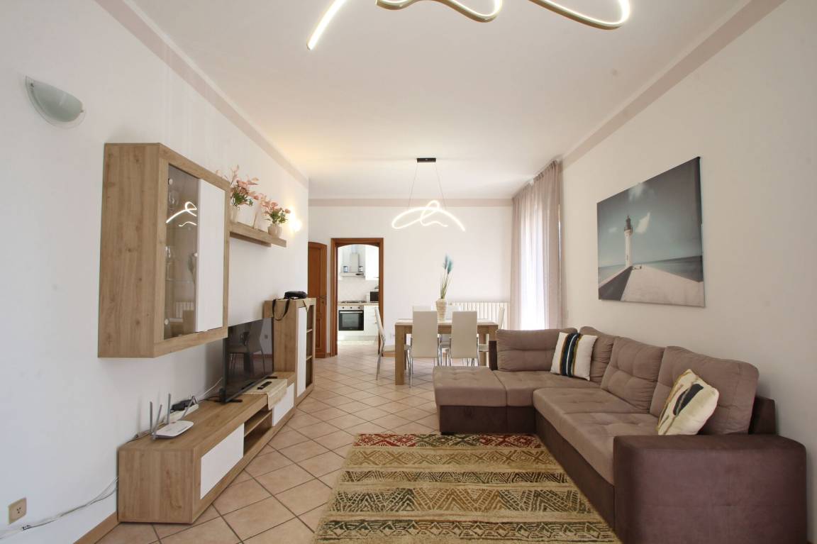 115 M² Villa ∙ 3 Bedrooms ∙ 5 Guests - Forte dei Marmi