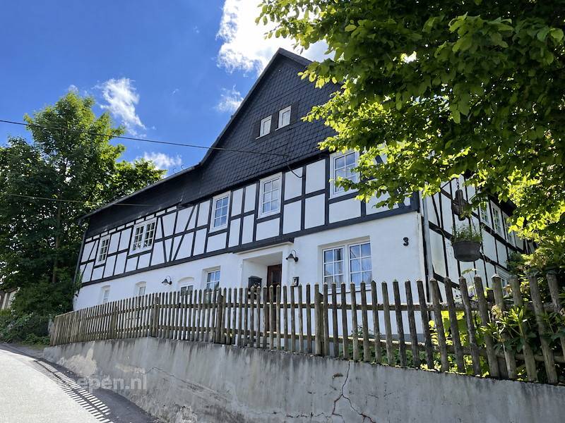 Maison De Vacances ∙ 6 Chambres ∙ 16 Personnes - Schmallenberg