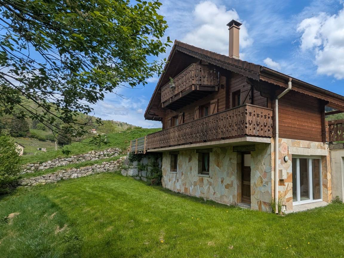 105 M² Cottage ∙ 4 Chambres ∙ 8 Personnes - Gérardmer