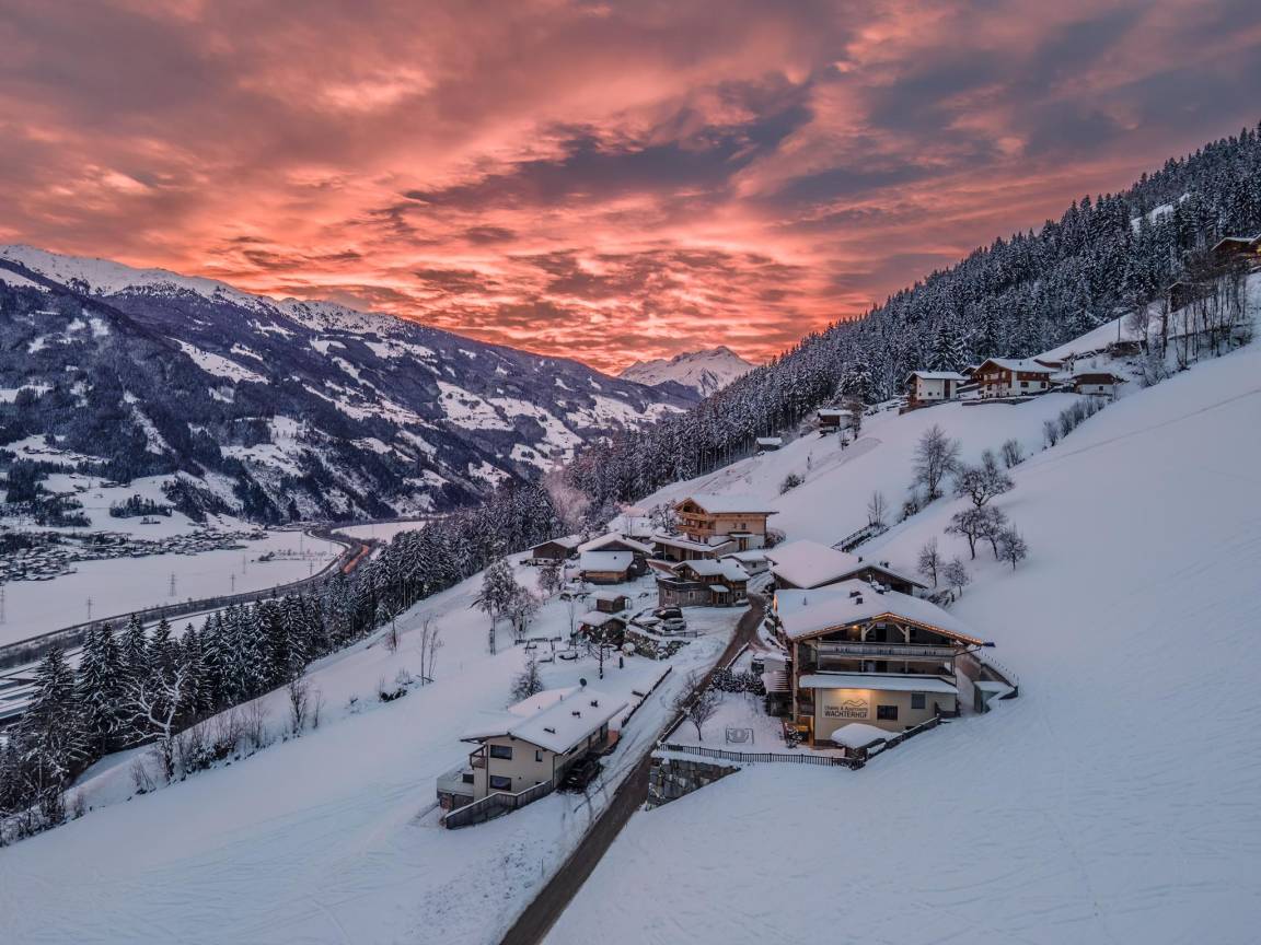 310 M² Ferienhaus ∙ 6 Schlafzimmer ∙ 22 Gäste - Zillertal