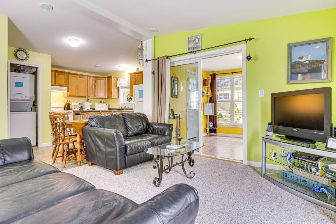 74 M² Cottage ∙ 2 Bedrooms ∙ 7 Guests - Maine