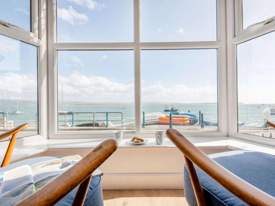Cottage ∙ 3 Bedrooms ∙ 6 Guests - Borth