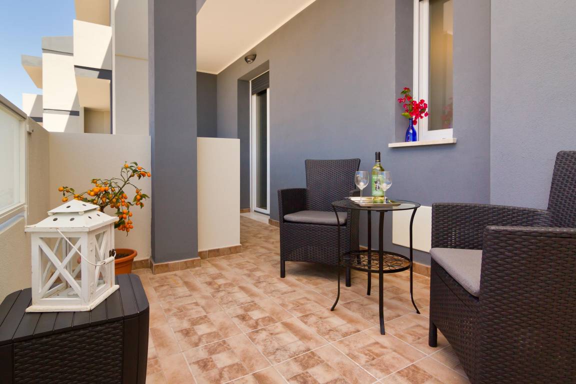 42 M² Apartamento ∙ 1 Quarto ∙ 3 Hóspedes - Quartu Sant’Elena