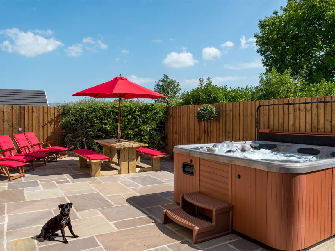 Cottage ∙ 4 Bedrooms ∙ 8 Guests - Carmarthenshire