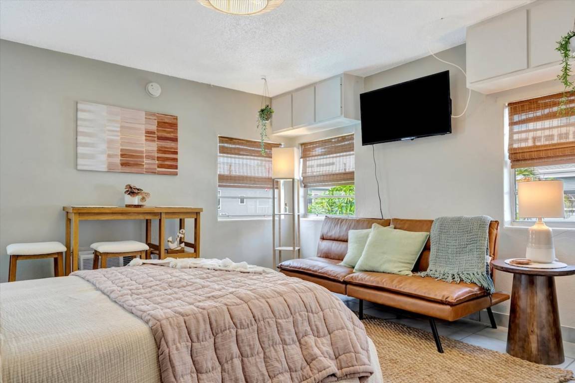 Studio Flat ∙ 3 Guests - Clearwater Beach, FL