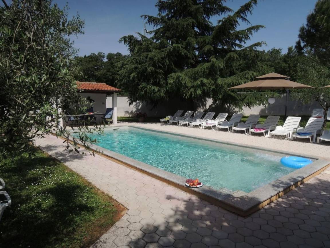 180 M² Apartment ∙ 4 Bedrooms ∙ 8 Guests - Poreč
