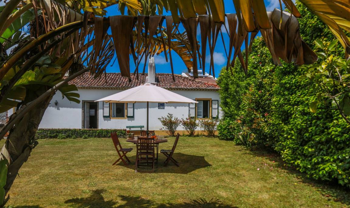 House ∙ 2 Bedrooms ∙ 4 Guests - Furnas