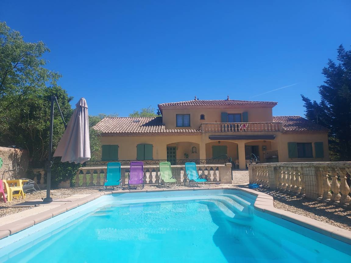 100 M² Villa ∙ 2 Chambres ∙ 5 Personnes - Calvisson