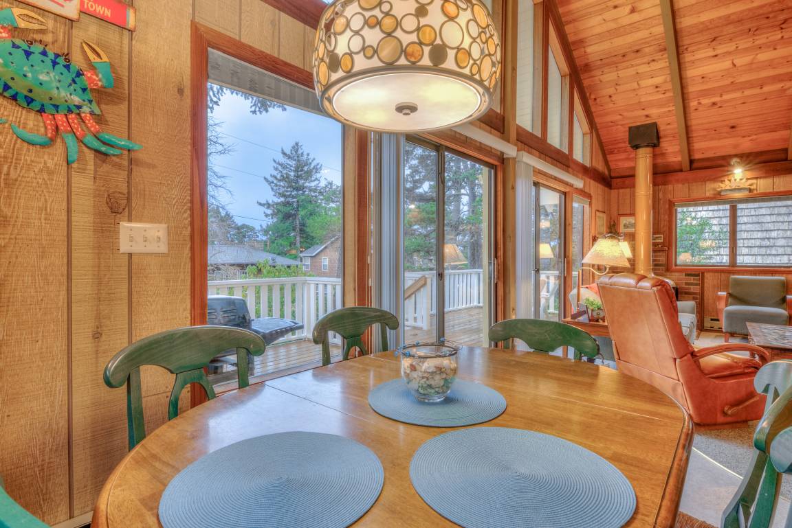 120 M² House ∙ 2 Bedrooms ∙ 4 Guests - Manzanita, OR