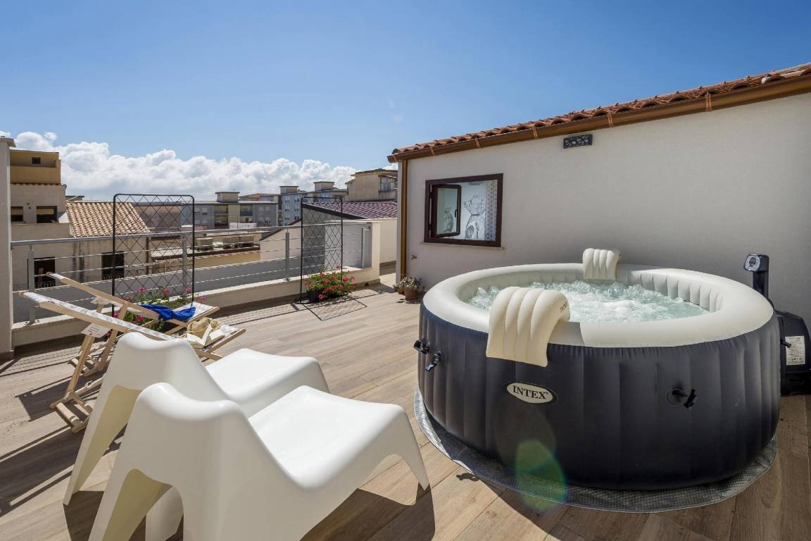 150 M² Apartamento ∙ 3 Habitaciones ∙ 6 Huéspedes - Castellammare del Golfo