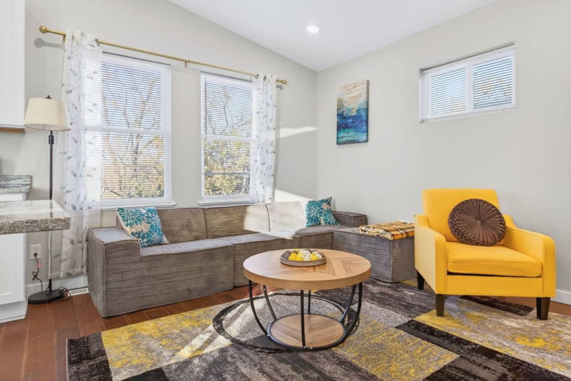 150 M² House ∙ 3 Bedrooms ∙ 6 Guests - Indianapolis, IN