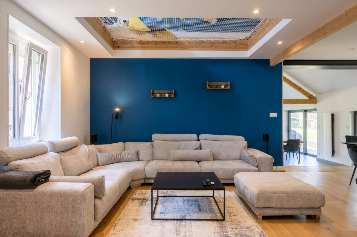 200 M² Villa ∙ 4 Bedrooms ∙ 8 Guests - Munster, France