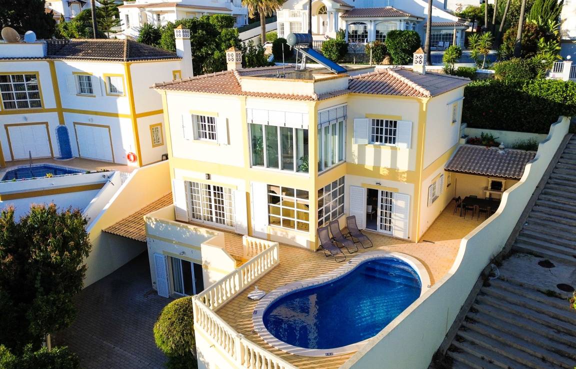300 M² Villa ∙ 5 Habitaciones ∙ 11 Huéspedes - Albufeira