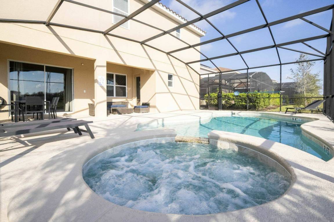 445 M² House ∙ 12 Bedrooms ∙ 24 Guests - Florida
