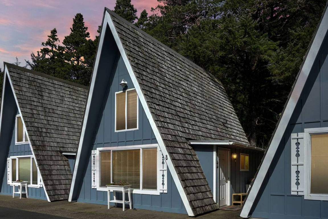 Cabin ∙ 2 Bedrooms ∙ 6 Guests - Beverly Beach, OR