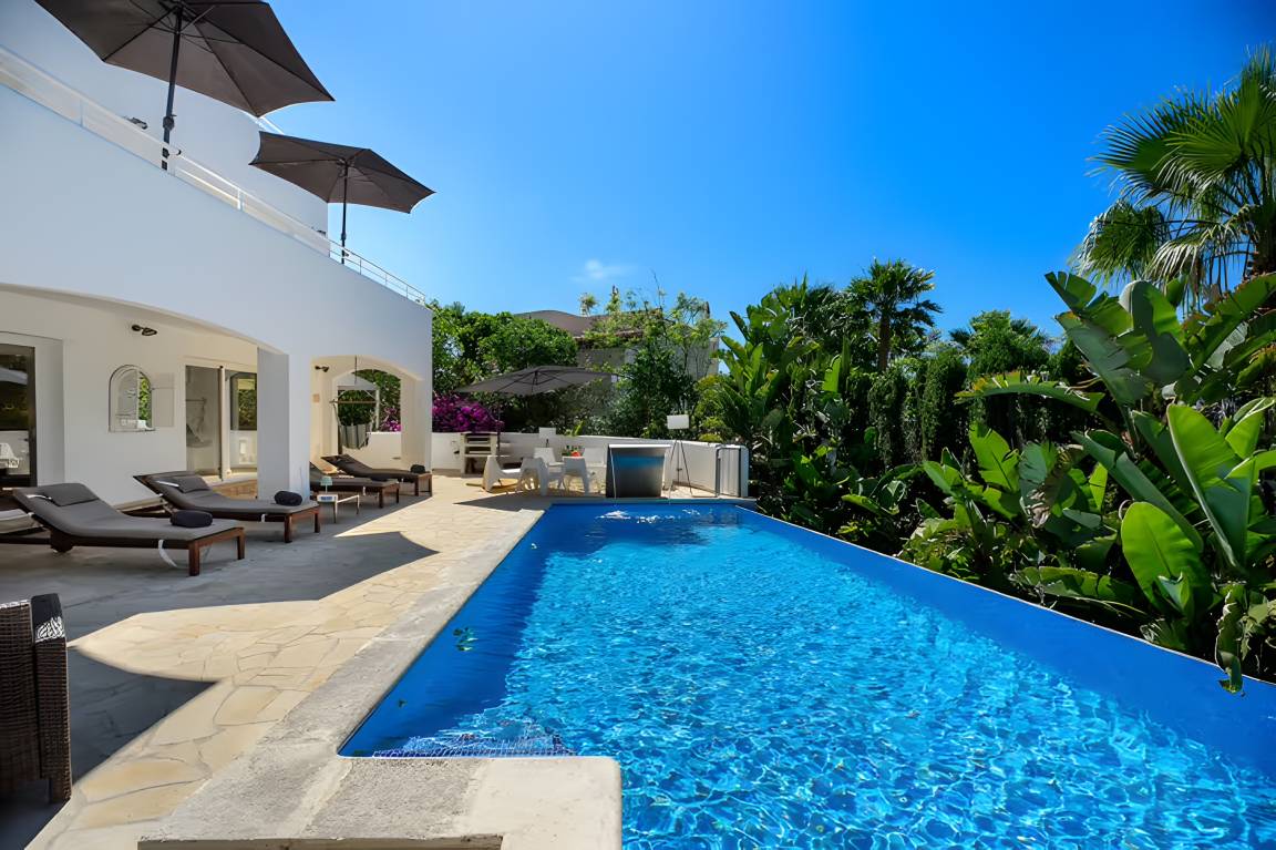 300 M² Villa ∙ 4 Chambres ∙ 8 Personnes - Santa Eulària des Riu