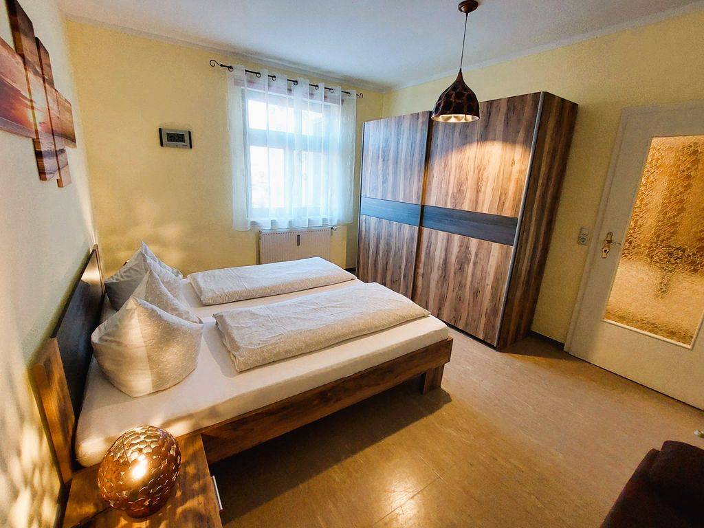 75 M² Ferienwohnung ∙ 1 Schlafzimmer ∙ 3 Gäste - Waren (Müritz)