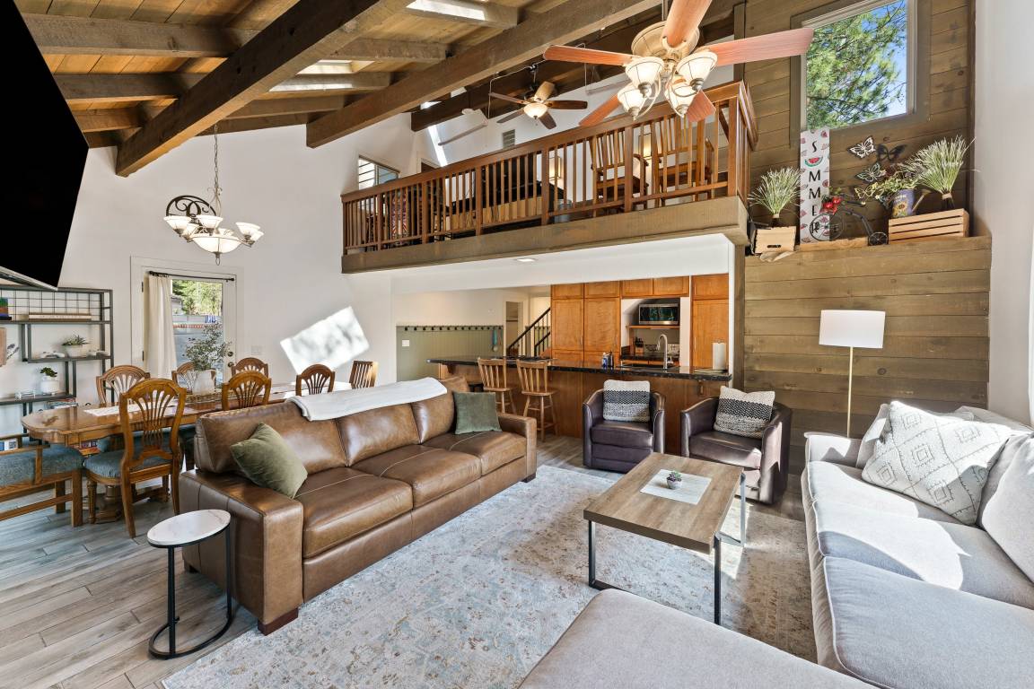 173 M² House ∙ 4 Bedrooms ∙ 10 Guests - Oregon