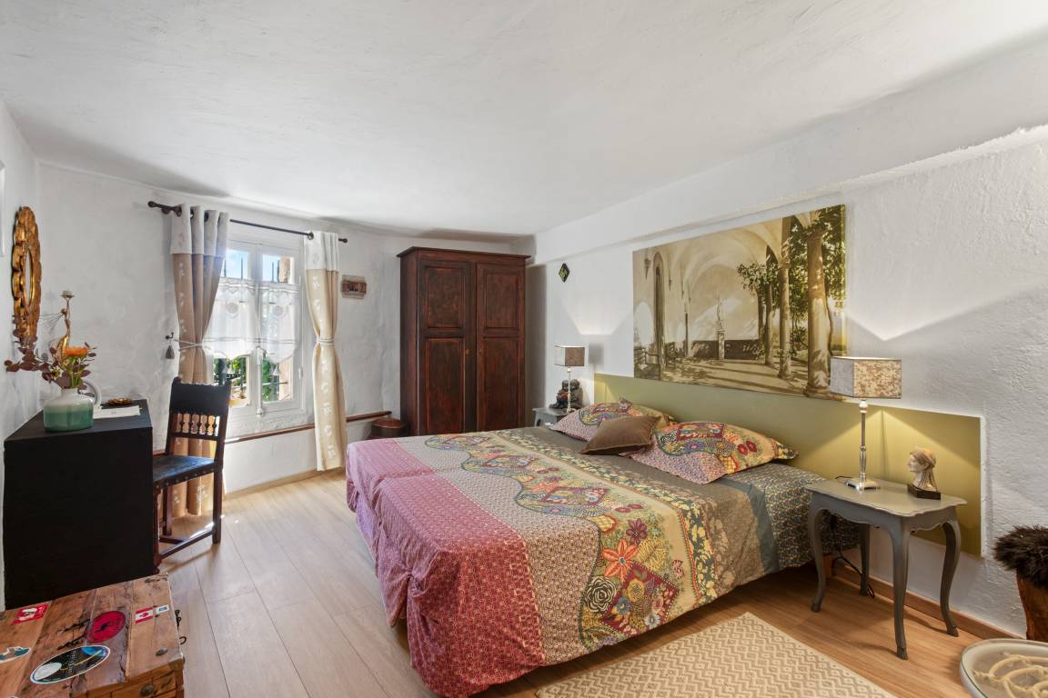 60 M² Chambre D'hôtes ∙ 2 Chambres ∙ 4 Personnes - Cotignac