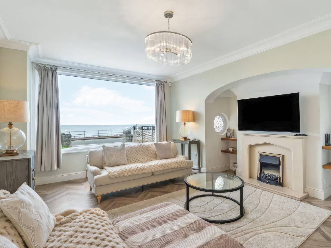 Cottage ∙ 4 Bedrooms ∙ 8 Guests - Rhos on Sea