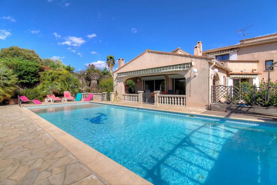 195 M² Gîte ∙ 5 Chambres ∙ 10 Personnes - Porticcio