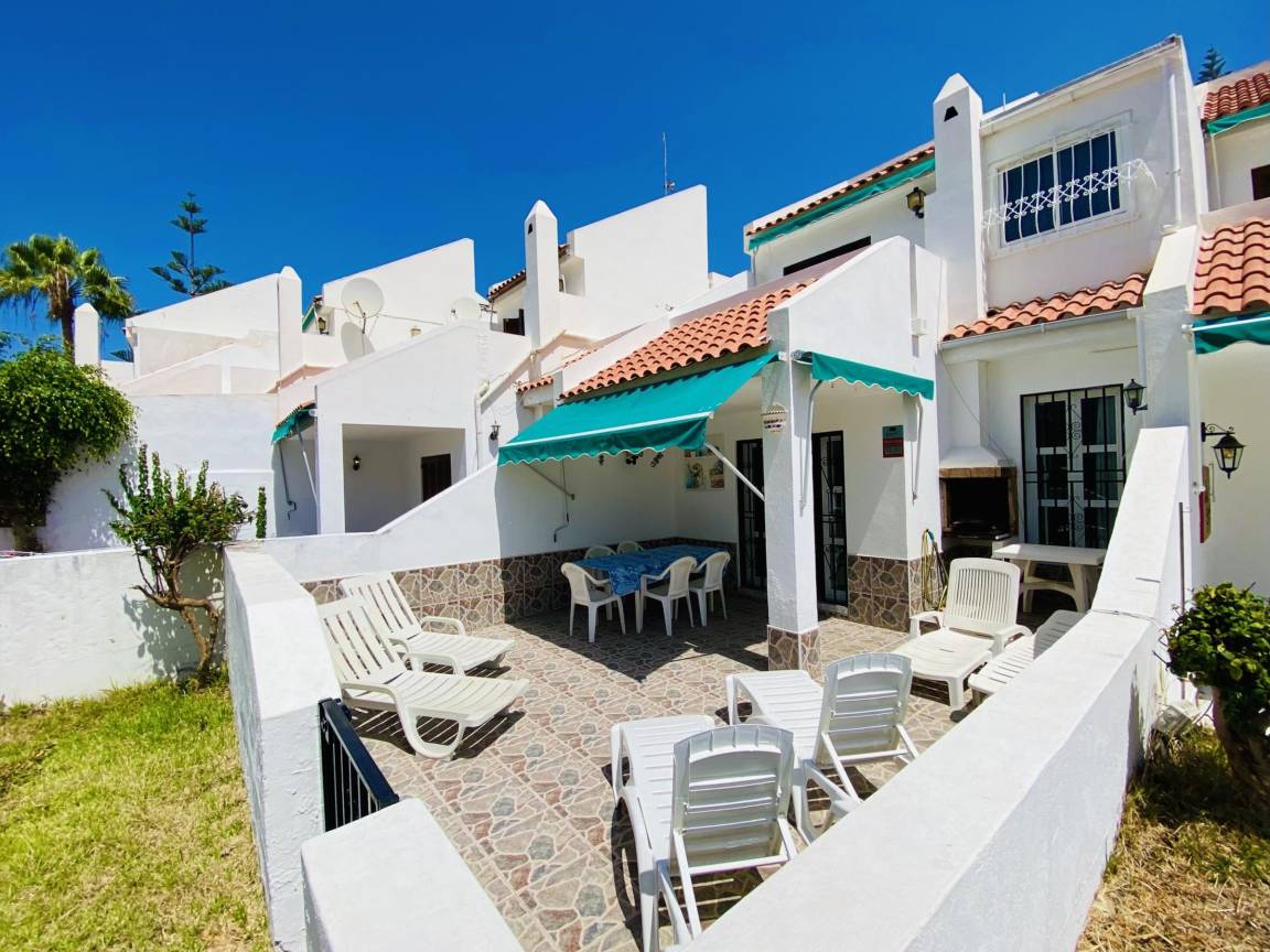 84 M² Villa ∙ 3 Schlafzimmer ∙ 6 Gäste - Costa Adeje