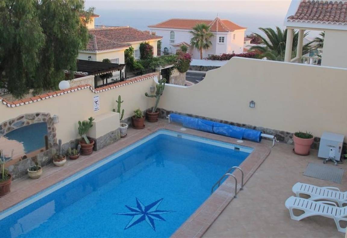 250 M² Villa ∙ 5 Habitaciones ∙ 12 Huéspedes - Adeje
